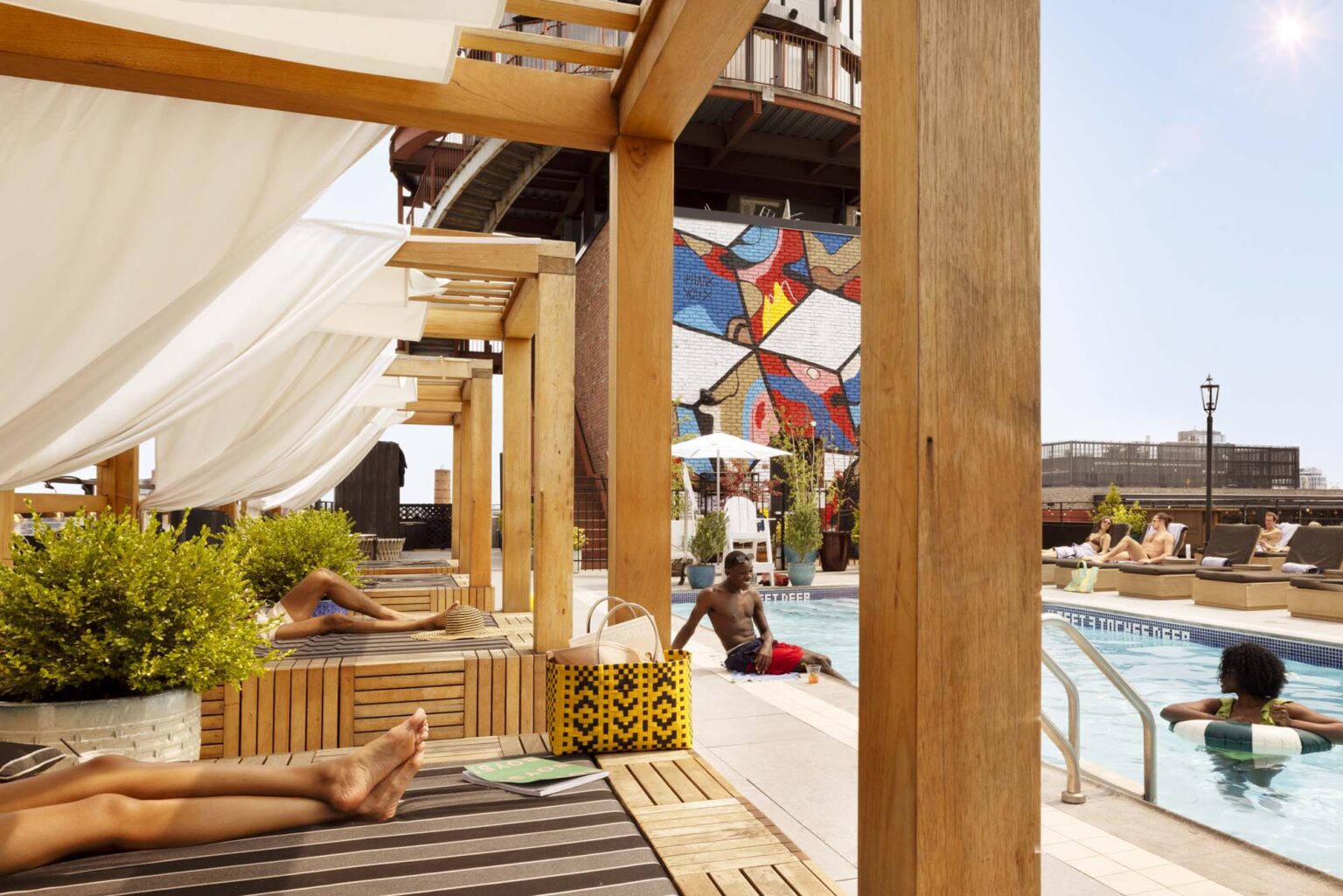 Williamsburg Rooftop Pool - ART Rooftops